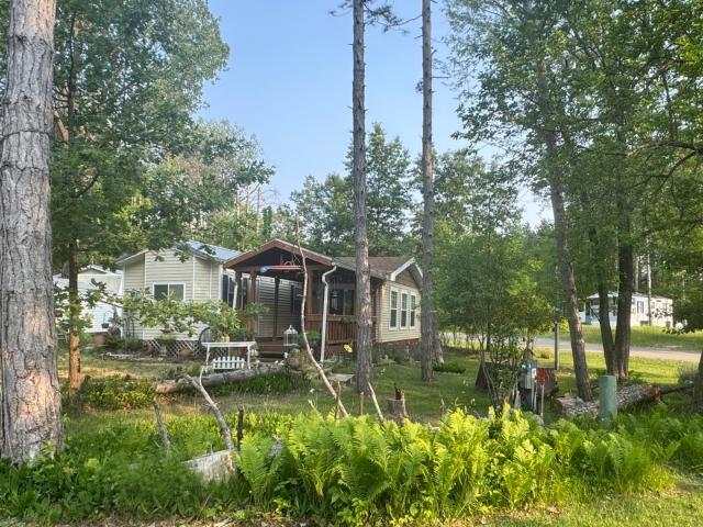 15 94 Woodhaven Lakes