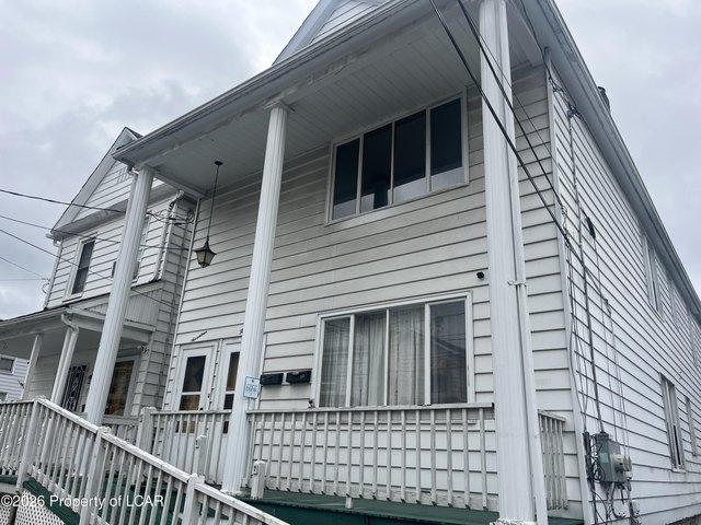 15 17 Thompson St, Wilkes Barre, PA 18702
