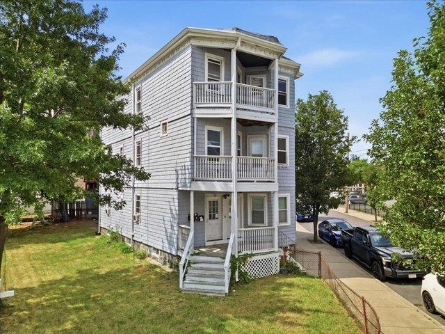 15 17 Gladstone St, Everett, MA 02149