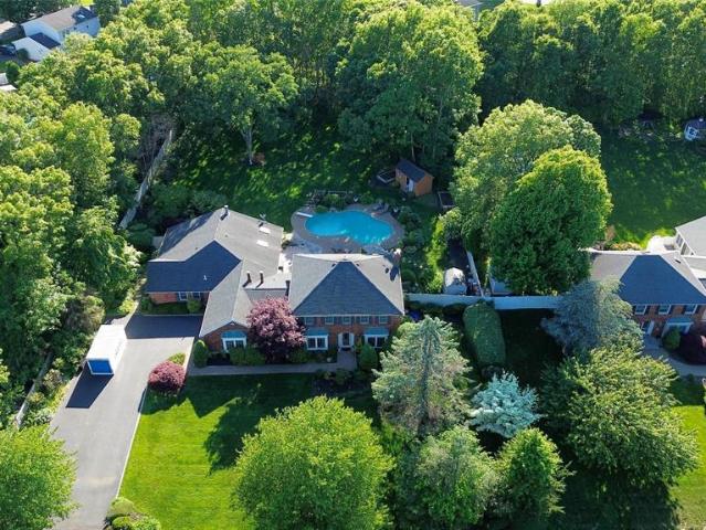 15 17 Park Woods Lane