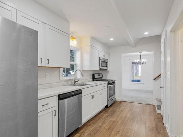 15 14th St NE, Faribault, MN 55021