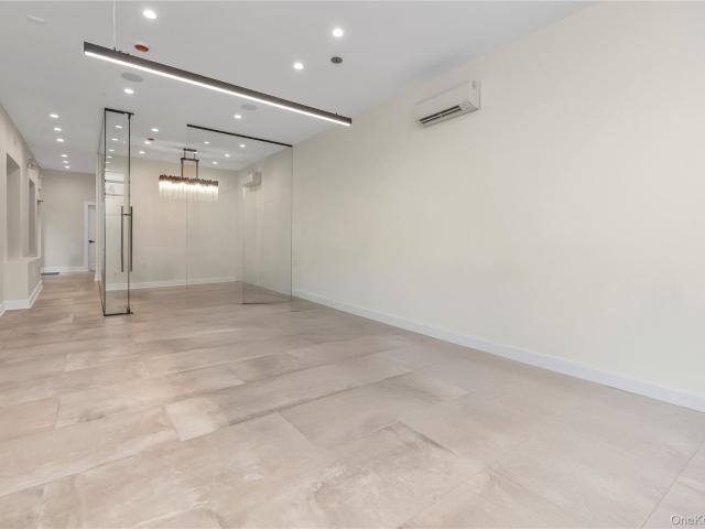 15 27 th Street