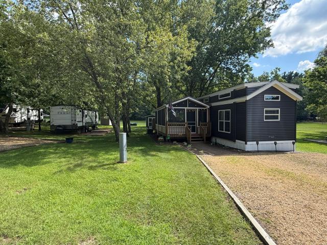 15 35 Woodhaven Lakes