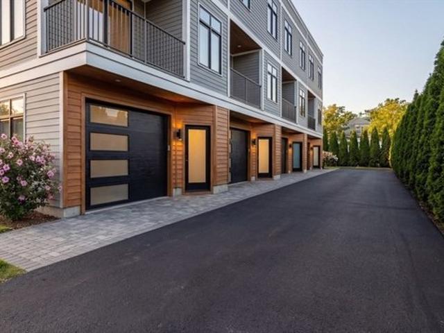 15 Tanglewood Rd Unit A, Boston, MA 02124