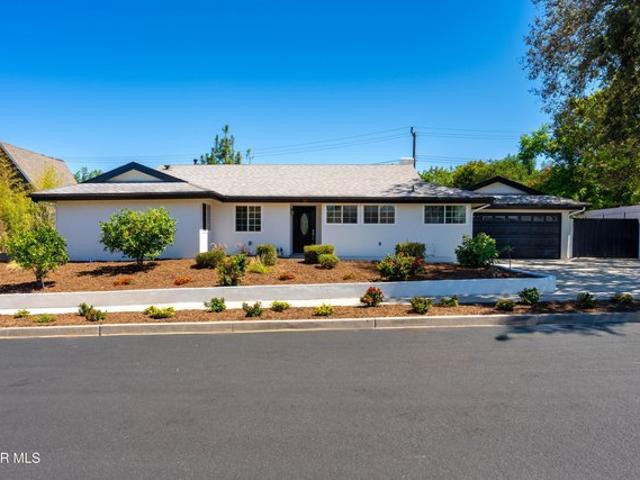 15 Teasdale St, Thousand Oaks, CA 91360