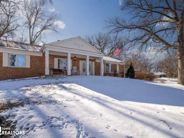15 Timberlane Dr