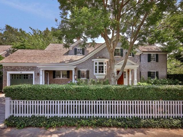 15 Tilton Way, Edgartown, MA 02539