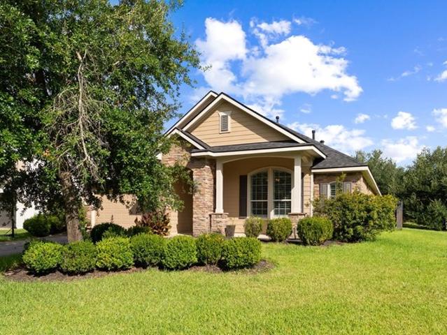 15 Tillamook Ct, Spring, TX 77389