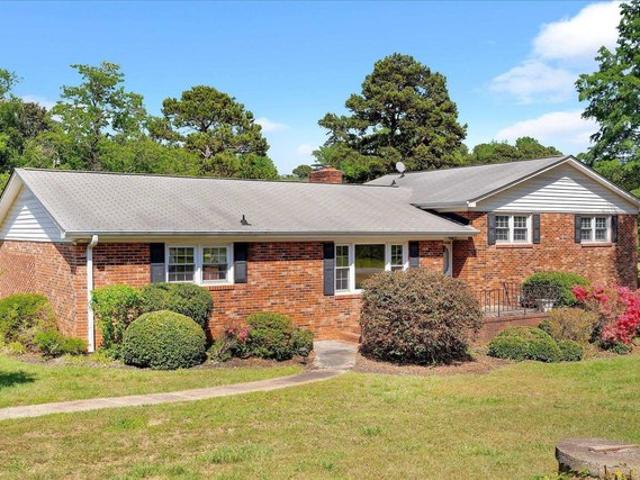 15 Tillman Ct, Greenville, SC 29607