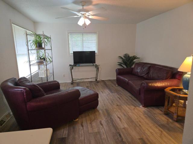 15 Tonto Circle