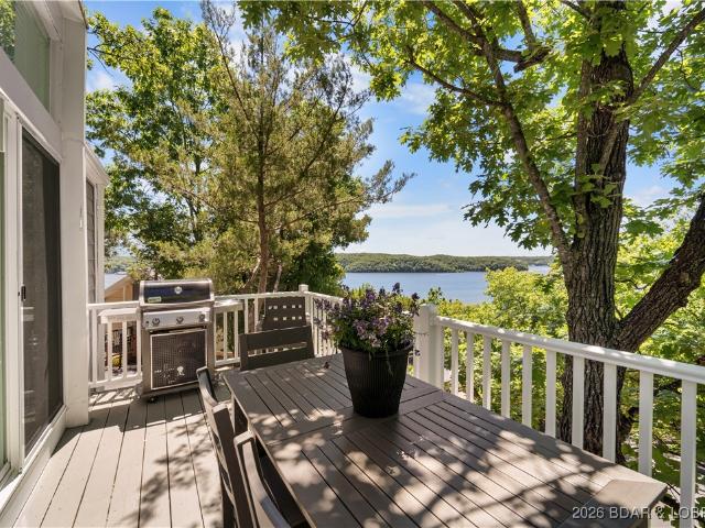 15 Top Deck Court