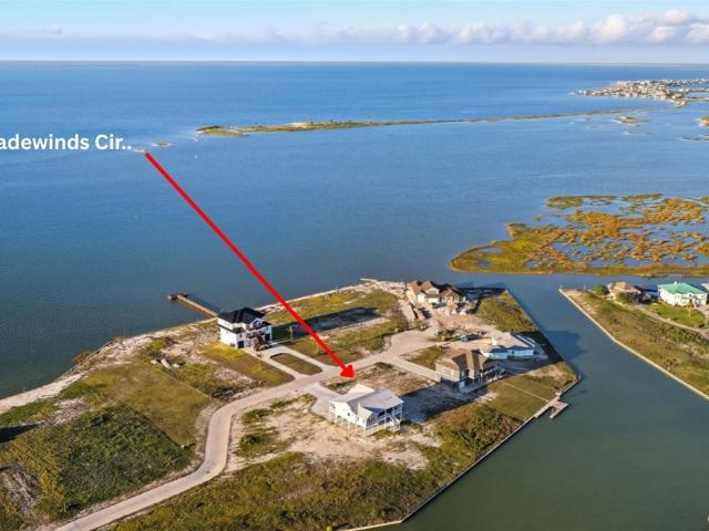 15 Tradewinds Cir, Rockport, TX 78382 | MLS #462567 | Compass