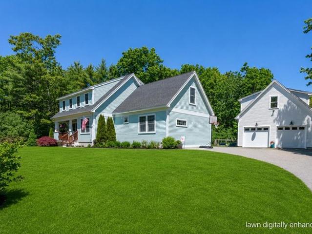 15 Turner Dr, York, ME 03902
