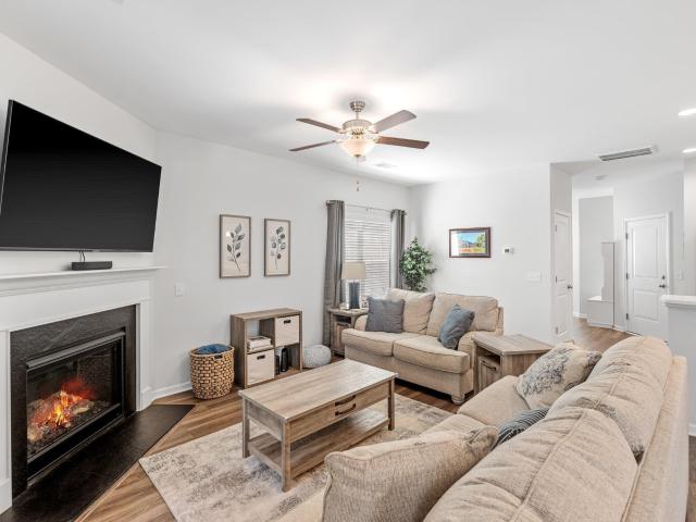 15 Tyrian Drive