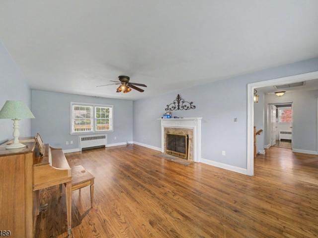 15 Valley Road