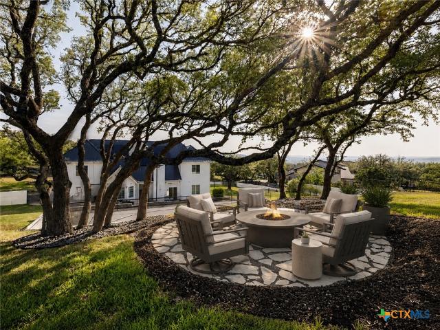 15 Vineyard Drive