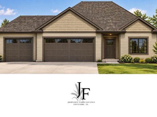 15 Viola Dr, Le Claire, IA 52753