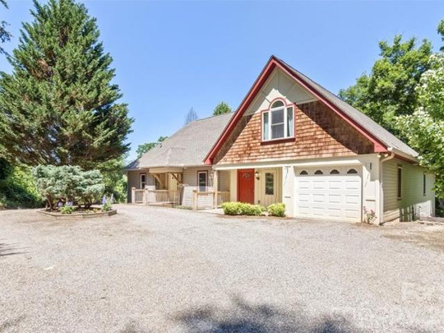 15 Village Green Dr, Alexander, NC 28701
