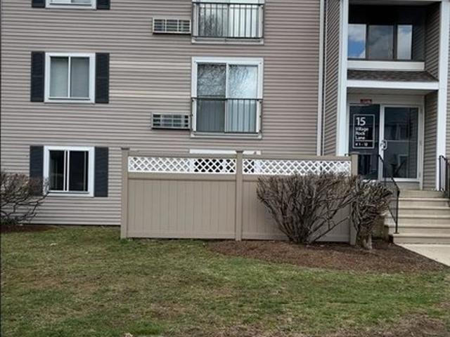 15 Village Rock Ln Apt 10, Natick, MA 01760
