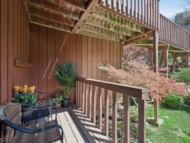 15 Village Way, Unit 4, Vernon, NJ 07462 | MLS #4023 | Compass