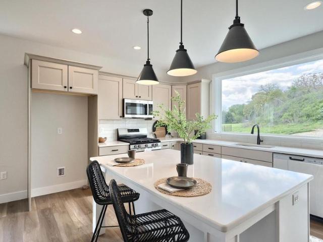 15 Vista Court