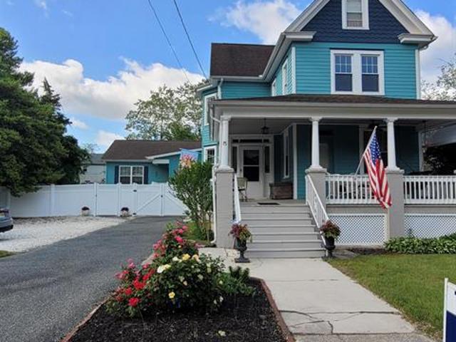 15 W Bolton Avenue