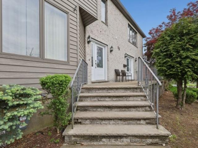 15 W Bradford Ave, Cedar Grove Twp. Us, nj