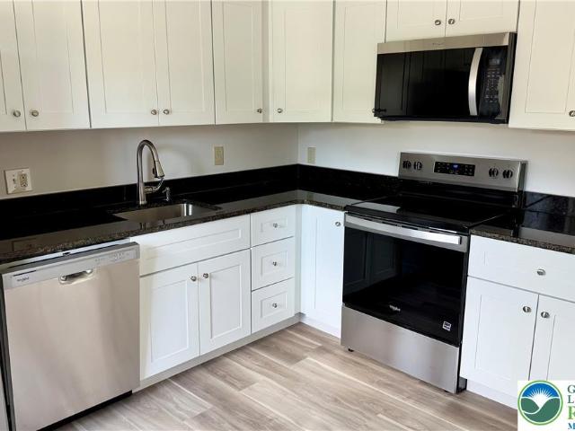 15 W Chestnut Street