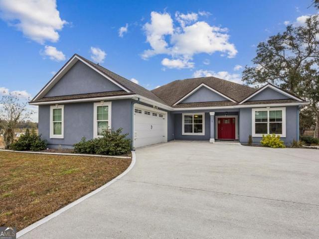 15 W Deerwood Circle