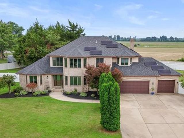 15 W Hickory Ln, Pilesgrove, NJ 08098
