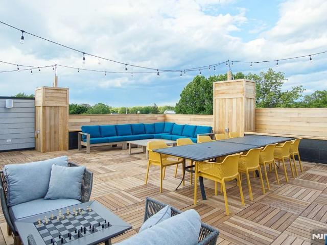 15 W Johnson Avenue # 205