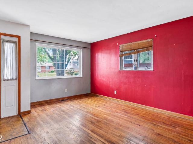 15 W Joseph Street
