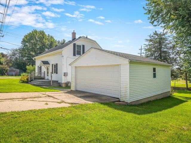 15 W Walnut Street