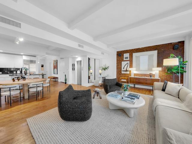 15 W 17TH Street LOFT5