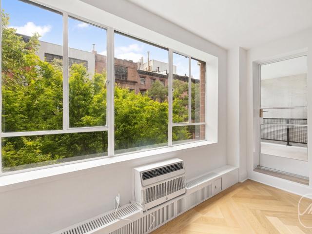 15 W 12th Street 3C