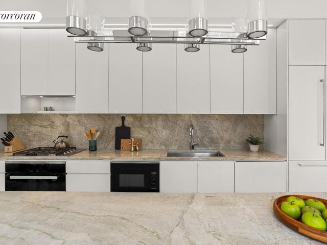 15 W 61ST Street 24D