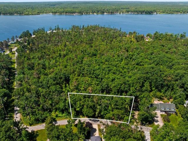 15 Wah Soo Dr, Gaylord, MI 49735