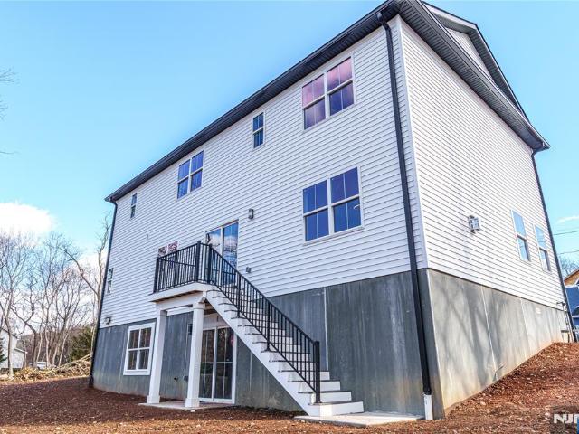 15 Walker Avenue
