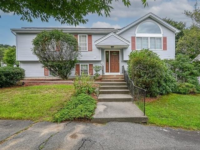 15 Wasilla Dr, Worcester, MA 01604