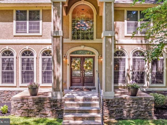 15 Waterview Drive