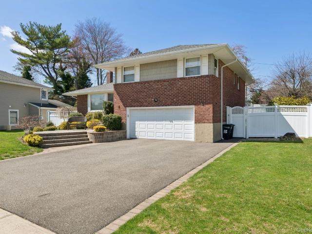 15 Wayland Rd, Plainview, NY 11803 | MLS #981379 | Compass
