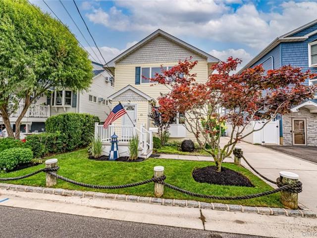 15 West Blvd, East Rockaway, NY 11518