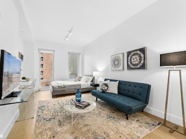 15 West 61st Street, New York, NY