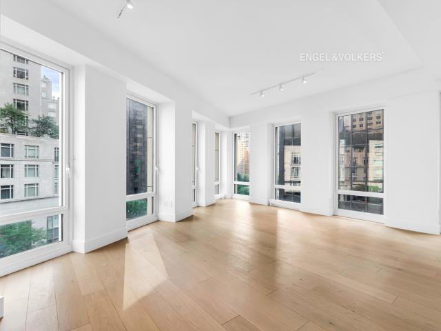 15 West 61st Street, New York, NY