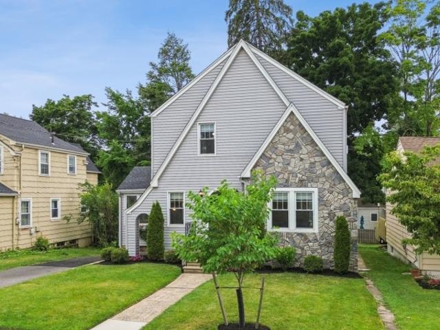 15 Westminster Ter