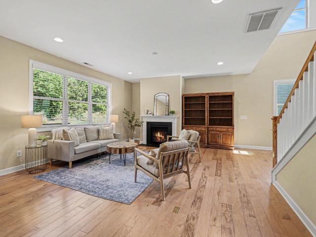 15 Wesleywood Drive