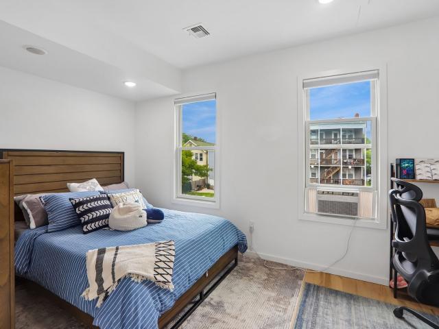 15 Wheeler Street, Unit B, Montclair, US, NJ