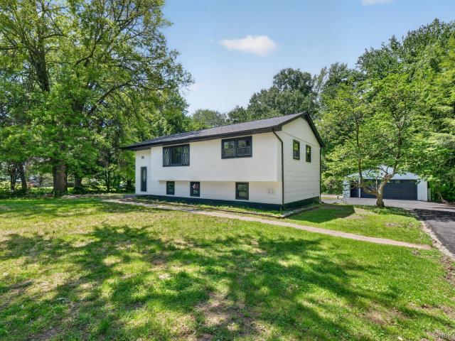 15 Whiteford Drive