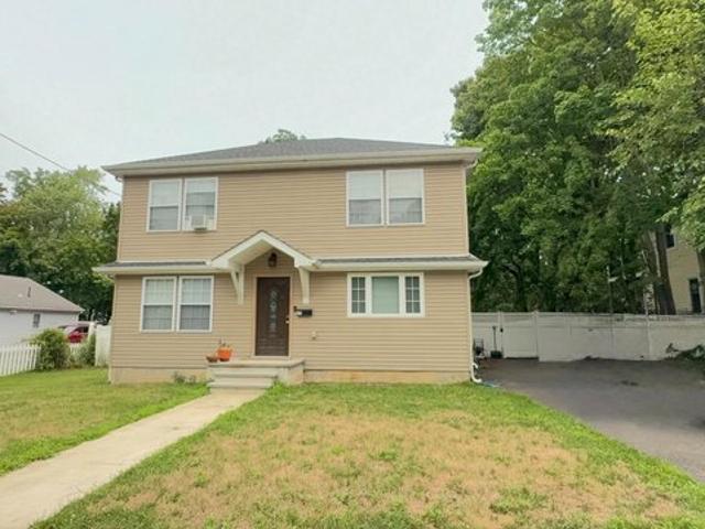 15 William St, Tinton Falls, NJ 07724