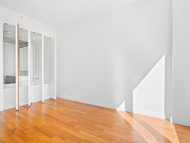 15 William Street 11 F